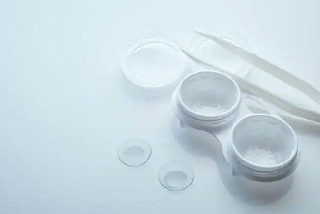 Hydrogen Peroxide Contact Lens Solution | Eyes On Group